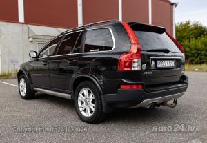 Black Volvo XC90 2007 in Tallinn, with an engine capacity of 2.40 L and mileage of 341 thousand km for 4999 €, photo 7 on AUTOMOTO.COM.LV