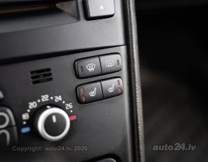 Black Volvo XC90 2007 in Tallinn, with an engine capacity of 2.40 L and mileage of 341 thousand km for 4999 €, photo 15 on AUTOMOTO.COM.LV
