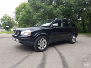 Black Volvo XC90 2007 in Vilnius, with an engine capacity of 2.40 L and mileage of 308 thousand km for 4650 €, photo 4 on AUTOMOTO.COM.LV