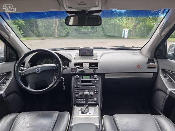 Melns Volvo XC90 2007 Viļņa, ar dzinēja tilpumu 2.40 L un nobraukumu 308 tūkst. km par 4650 €, foto 10 vietnē AUTOMOTO.COM.LV