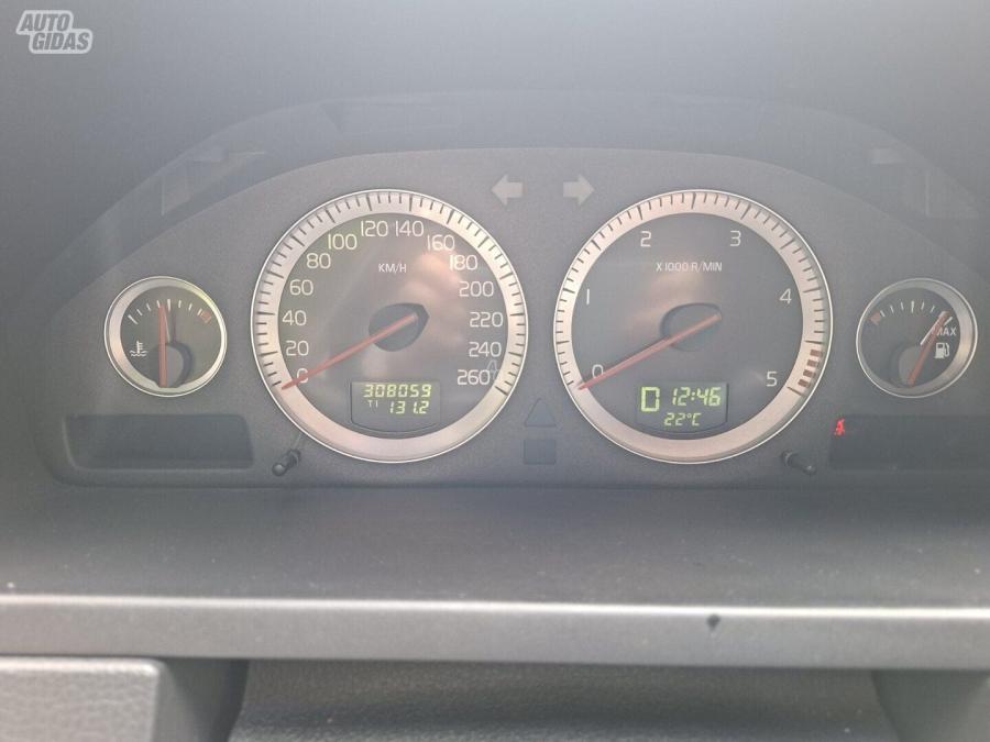Black Volvo XC90 2007 in Vilnius, with an engine capacity of 2.40 L and mileage of 308 thousand km for 4650 €, photo 15 on AUTOMOTO.COM.LV