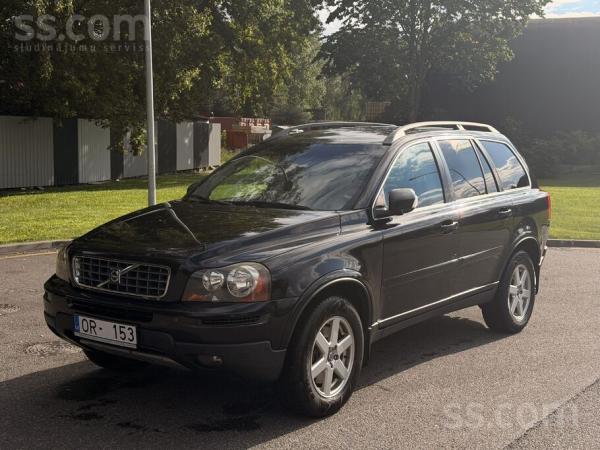 Black Volvo XC90 2007 in Riga, with an engine capacity of 2.40 L and mileage of 320 thousand km for 4900 €, photo 1 on AUTOMOTO.COM.LV