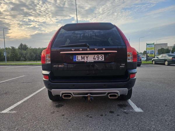 Melns Volvo XC90 2007 Ukmergė, ar dzinēja tilpumu 2.40 L un nobraukumu 317 tūkst. km par 6900 €, foto 9 vietnē AUTOMOTO.COM.LV