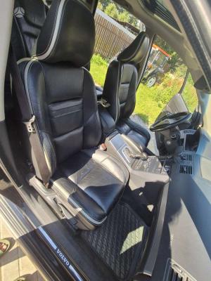 Melns Volvo XC90 2007 Ukmergė, ar dzinēja tilpumu 2.40 L un nobraukumu 317 tūkst. km par 6900 €, foto 18 vietnē AUTOMOTO.COM.LV