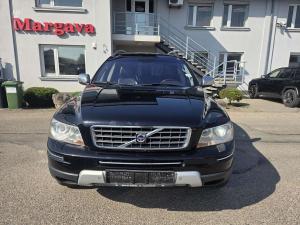 Black Volvo XC90 2007 in Marijampole, with an engine capacity of 2.40 L and mileage of 246 thousand km for 6599 €, photo 3 on AUTOMOTO.COM.LV