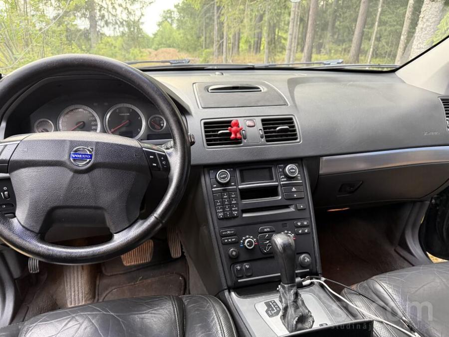 Melns Volvo XC90 2007 Rīga, ar dzinēja tilpumu 2.40 L un nobraukumu 373 tūkst. km par 2900 €, foto 6 vietnē AUTOMOTO.COM.LV