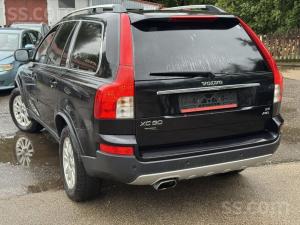 Melns Volvo XC90 2007 Rīga, ar dzinēja tilpumu 2.40 L un nobraukumu 235 tūkst. km par 6750 €, foto 3 vietnē AUTOMOTO.COM.LV