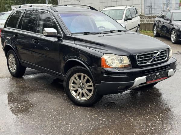 Black Volvo XC90 2007 in Riga, with an engine capacity of 2.40 L and mileage of 235 thousand km for 6750 €, photo 6 on AUTOMOTO.COM.LV