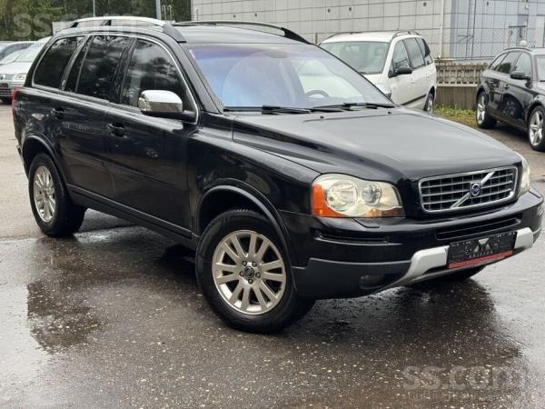 Black Volvo XC90 2007 in Riga, with an engine capacity of 2.40 L and mileage of 235 thousand km for 6750 €, photo 7 on AUTOMOTO.COM.LV