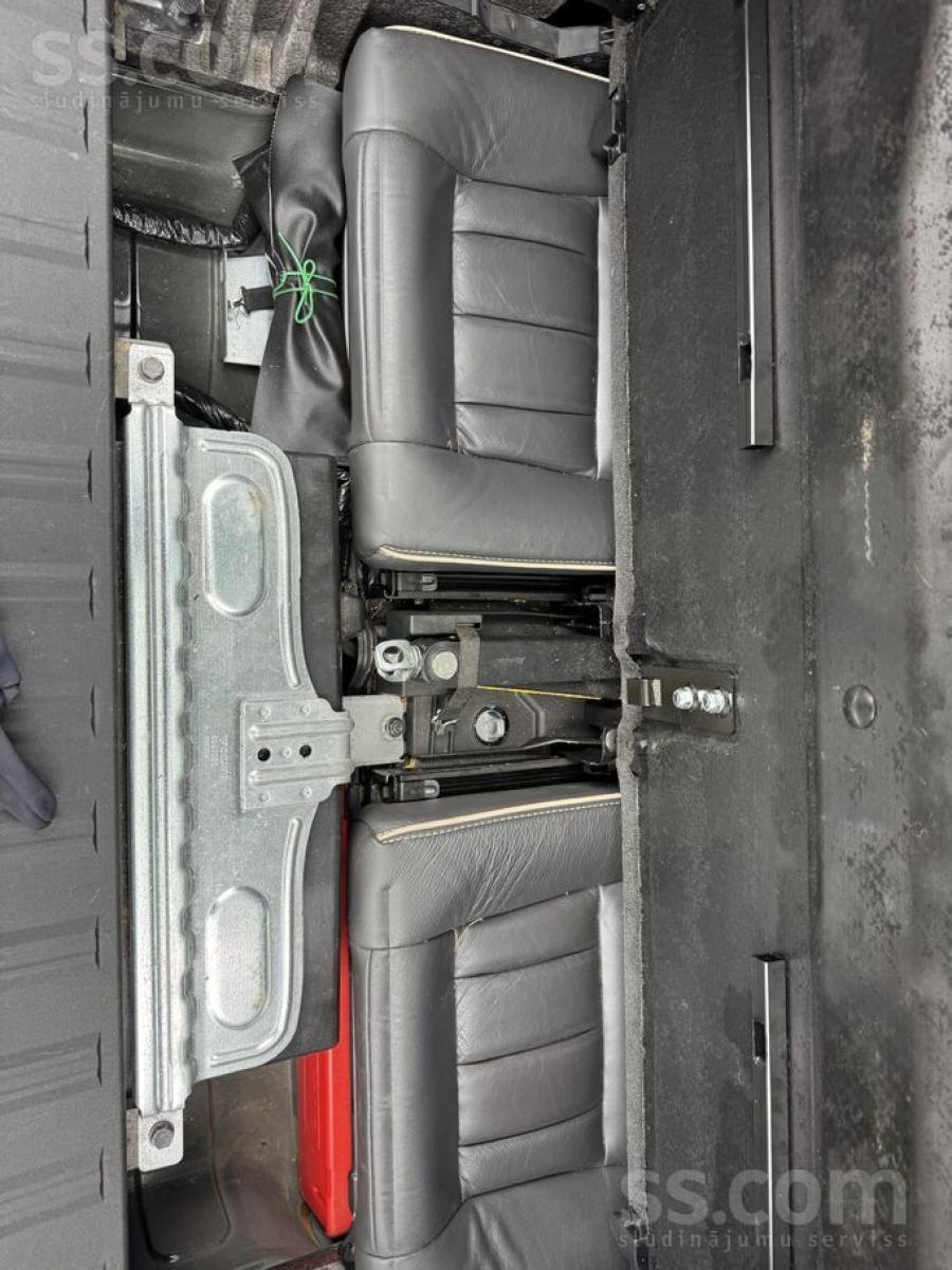Melns Volvo XC90 2007 Rīga, ar dzinēja tilpumu 2.40 L un nobraukumu 235 tūkst. km par 6750 €, foto 21 vietnē AUTOMOTO.COM.LV