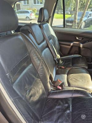Melns Volvo XC90 2007 Marijampole, ar dzinēja tilpumu 2.40 L un nobraukumu 590 tūkst. km par 3250 €, foto 12 vietnē AUTOMOTO.COM.LV