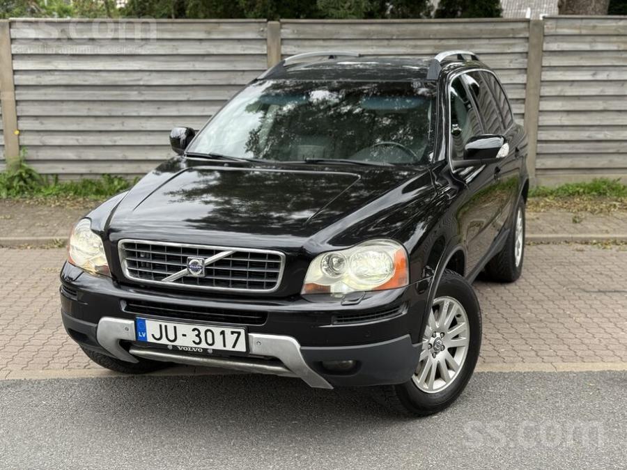 Black Volvo XC90 2007 in Jelgava, with an engine capacity of 2.40 L and mileage of 405 thousand km for 3800 €, photo 4 on AUTOMOTO.COM.LV