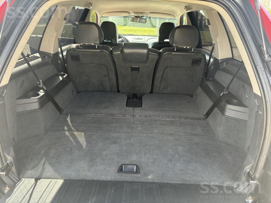 Black Volvo XC90 2007 in Ogre, with an engine capacity of 2.40 L and mileage of 328 thousand km for 6600 €, photo 14 on AUTOMOTO.COM.LV