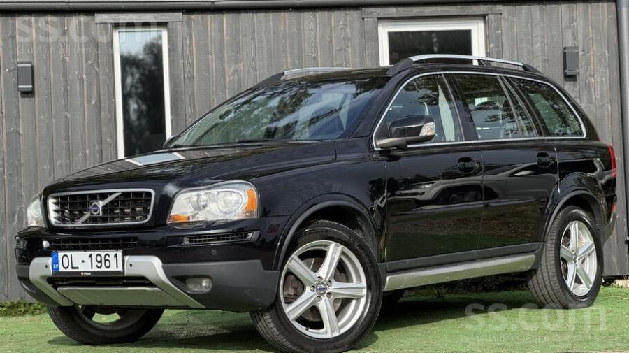 Black Volvo XC90 2007 in Riga, with an engine capacity of 2.40 L and mileage of 282 thousand km for 4990 €, photo 1 on AUTOMOTO.COM.LV