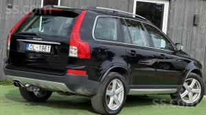 Black Volvo XC90 2007 in Riga, with an engine capacity of 2.40 L and mileage of 282 thousand km for 4990 €, photo 4 on AUTOMOTO.COM.LV