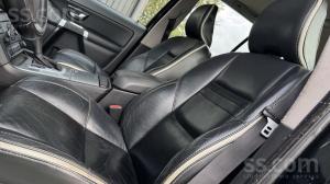 Black Volvo XC90 2007 in Riga, with an engine capacity of 2.40 L and mileage of 282 thousand km for 4990 €, photo 9 on AUTOMOTO.COM.LV
