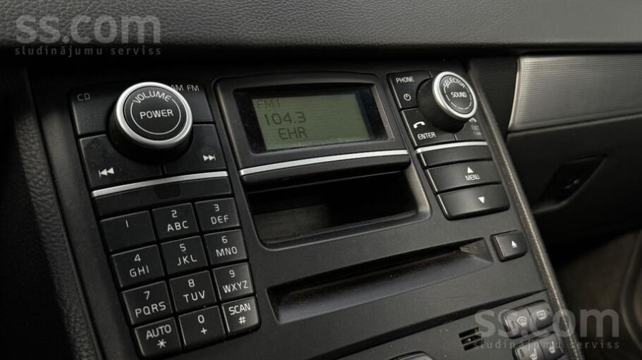 Black Volvo XC90 2007 in Riga, with an engine capacity of 2.40 L and mileage of 282 thousand km for 4990 €, photo 18 on AUTOMOTO.COM.LV