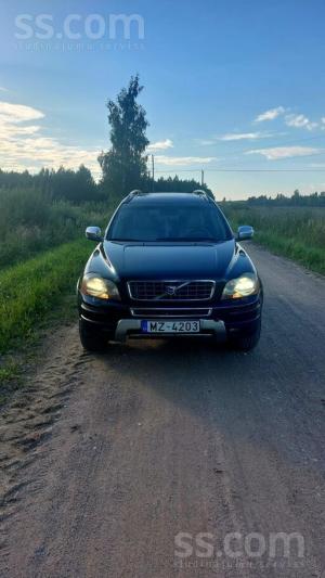Черный Вольво ХС90 2007 в Валмиера, объемом двигателя 2.40 л и пробегом 341 тыс. км за 4650 €, фото  на AUTOMOTO.COM.LV