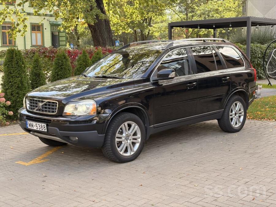 Black Volvo XC90 2007 in Riga, with an engine capacity of 2.40 L and mileage of 293 thousand km for 4500 €, photo 1 on AUTOMOTO.COM.LV