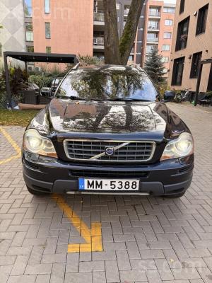 Black Volvo XC90 2007 in Riga, with an engine capacity of 2.40 L and mileage of 293 thousand km for 4500 €, photo 3 on AUTOMOTO.COM.LV