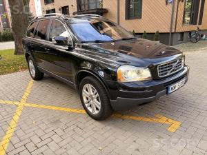 Black Volvo XC90 2007 in Riga, with an engine capacity of 2.40 L and mileage of 293 thousand km for 4500 €, photo 4 on AUTOMOTO.COM.LV