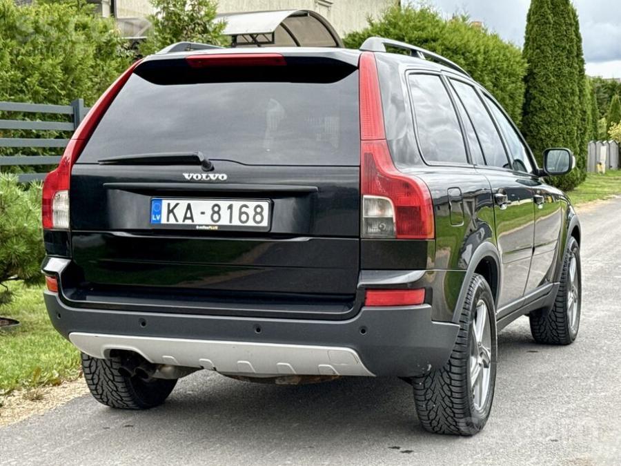 Melns Volvo XC90 2007 Rīga, ar dzinēja tilpumu 3.20 L un nobraukumu 175 tūkst. km par 3500 €, foto 4 vietnē AUTOMOTO.COM.LV