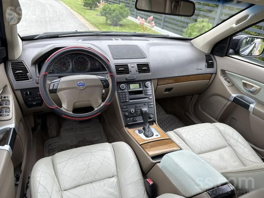 Melns Volvo XC90 2007 Rīga, ar dzinēja tilpumu 3.20 L un nobraukumu 175 tūkst. km par 3500 €, foto 8 vietnē AUTOMOTO.COM.LV
