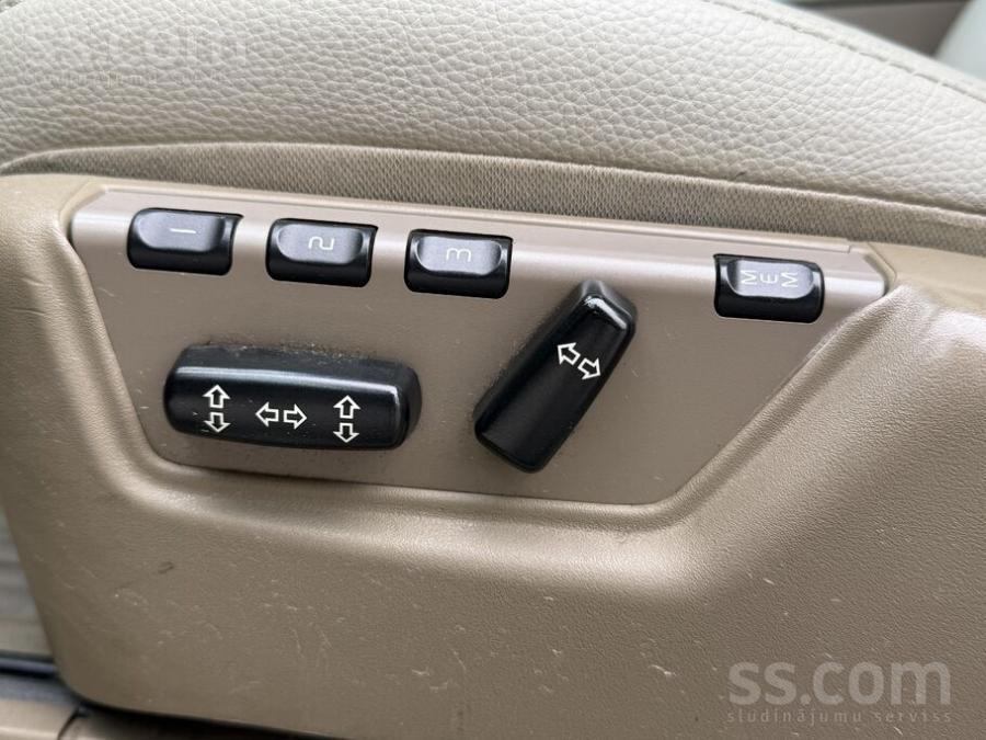 Melns Volvo XC90 2007 Rīga, ar dzinēja tilpumu 3.20 L un nobraukumu 175 tūkst. km par 3500 €, foto 17 vietnē AUTOMOTO.COM.LV