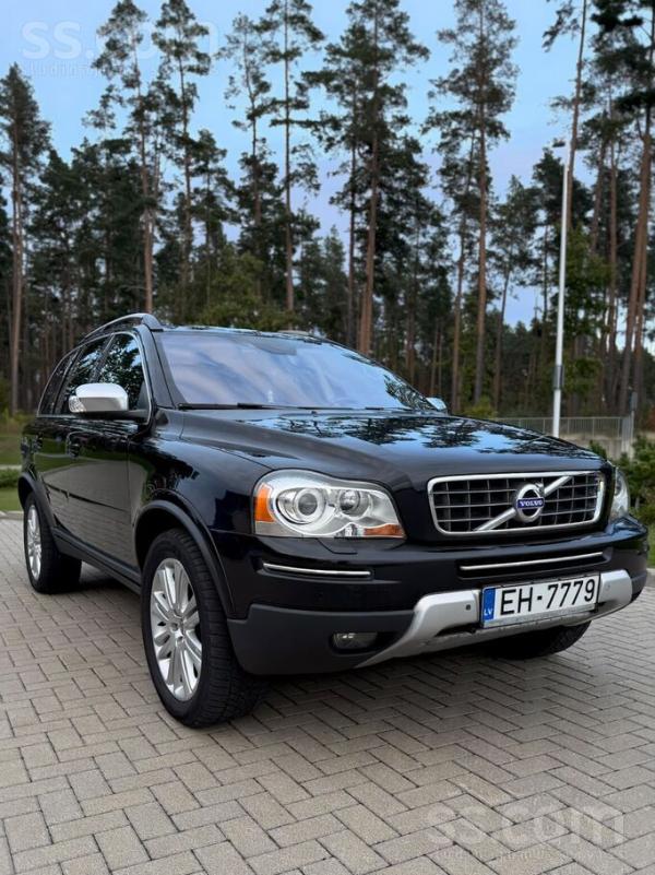 Melns Volvo XC90 2007 Rīga, ar dzinēja tilpumu 2.40 L un nobraukumu 271 tūkst. km par 7000 €, foto 3 vietnē AUTOMOTO.COM.LV