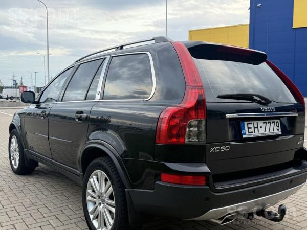 Melns Volvo XC90 2007 Rīga, ar dzinēja tilpumu 2.40 L un nobraukumu 271 tūkst. km par 7000 €, foto 7 vietnē AUTOMOTO.COM.LV