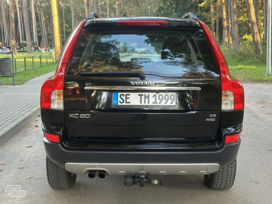 Black Volvo XC90 2007 in Vilnius, with an engine capacity of 2.40 L and mileage of 275 thousand km for 5750 €, photo 6 on AUTOMOTO.COM.LV