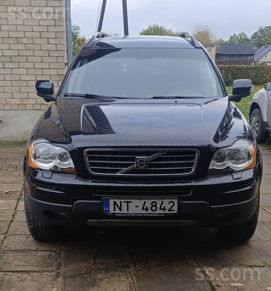 Melns Volvo XC90 2007 Rīga, ar dzinēja tilpumu 2.40 L un nobraukumu 281 tūkst. km par 4200 €, foto 3 vietnē AUTOMOTO.COM.LV