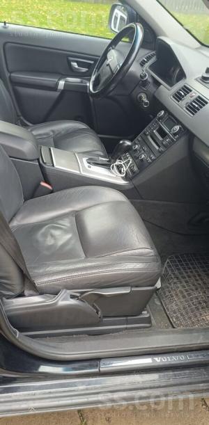 Melns Volvo XC90 2007 Rīga, ar dzinēja tilpumu 2.40 L un nobraukumu 281 tūkst. km par 4200 €, foto 6 vietnē AUTOMOTO.COM.LV
