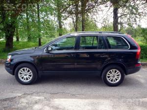 Melns Volvo XC90 2008 Cēsis, ar dzinēja tilpumu 2.40 L un nobraukumu 0 tūkst. km par 7990 €, foto 9 vietnē AUTOMOTO.COM.LV