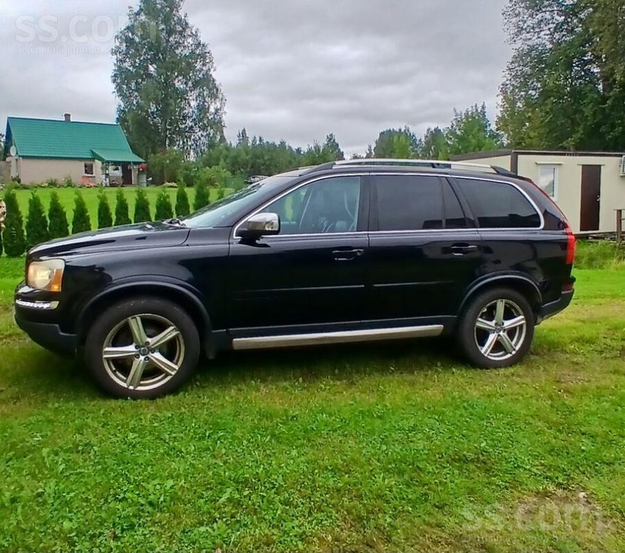 Melns Volvo XC90 2008 Daugavpils, ar dzinēja tilpumu 2.40 L un nobraukumu 354 tūkst. km par 5000 €, foto 1 vietnē AUTOMOTO.COM.LV