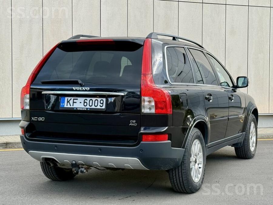 Melns Volvo XC90 2008 Rīga, ar dzinēja tilpumu 2.40 L un nobraukumu 315 tūkst. km par 4950 €, foto 7 vietnē AUTOMOTO.COM.LV