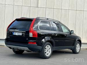 Melns Volvo XC90 2008 Rīga, ar dzinēja tilpumu 2.40 L un nobraukumu 315 tūkst. km par 4950 €, foto 8 vietnē AUTOMOTO.COM.LV