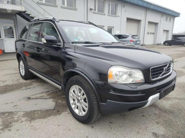 Black Volvo XC90 2008 in Marijampole, with an engine capacity of 2.40 L and mileage of 249 thousand km for 6699 €, photo 3 on AUTOMOTO.COM.LV