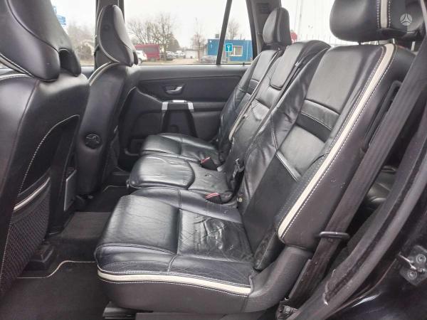 Black Volvo XC90 2008 in Marijampole, with an engine capacity of 2.40 L and mileage of 249 thousand km for 6699 €, photo 10 on AUTOMOTO.COM.LV