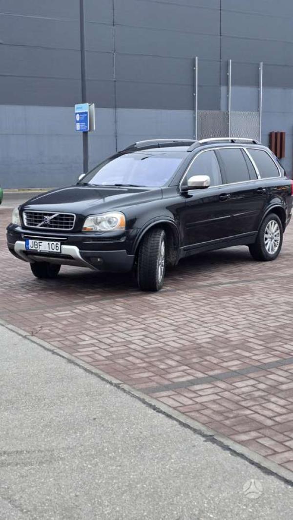 Melns Volvo XC90 2008 Viļņa, ar dzinēja tilpumu 2.40 L un nobraukumu 315 tūkst. km par 6250 €, foto 4 vietnē AUTOMOTO.COM.LV