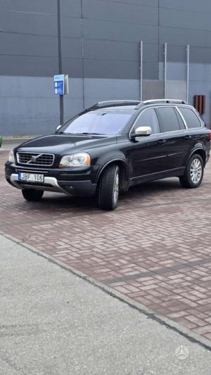 Black Volvo XC90 2008 in Vilnius, with an engine capacity of 2.40 L and mileage of 315 thousand km for 6250 €, photo 4 on AUTOMOTO.COM.LV