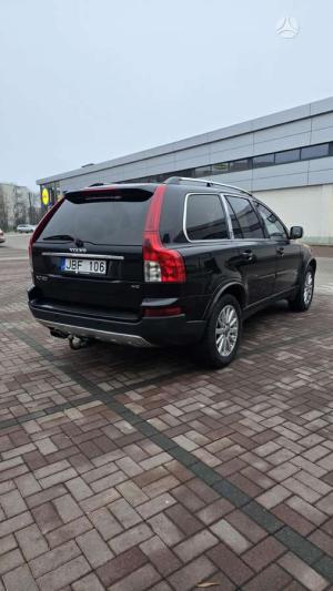 Black Volvo XC90 2008 in Vilnius, with an engine capacity of 2.40 L and mileage of 315 thousand km for 6250 €, photo 7 on AUTOMOTO.COM.LV