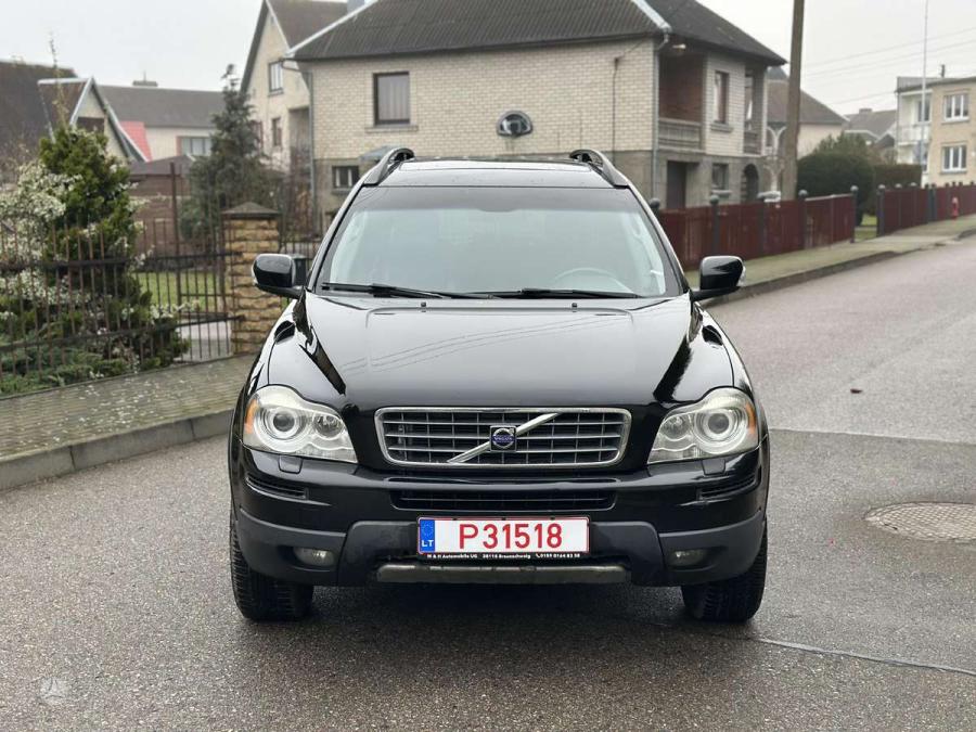 Black Volvo XC90 2008 in Raseiniai, with an engine capacity of 2.40 L and mileage of 286 thousand km for 5450 €, photo 2 on AUTOMOTO.COM.LV