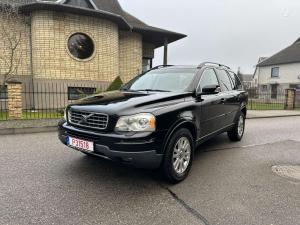 Black Volvo XC90 2008 in Raseiniai, with an engine capacity of 2.40 L and mileage of 286 thousand km for 5450 €, photo 3 on AUTOMOTO.COM.LV
