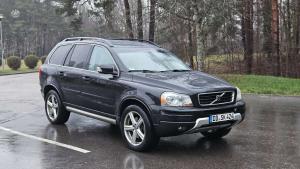 Black Volvo XC90 2008 in Elektrenai, with an engine capacity of 2.40 L and mileage of 297 thousand km for 7300 €, photo 8 on AUTOMOTO.COM.LV