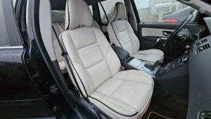 Black Volvo XC90 2008 in Elektrenai, with an engine capacity of 2.40 L and mileage of 297 thousand km for 7300 €, photo 16 on AUTOMOTO.COM.LV