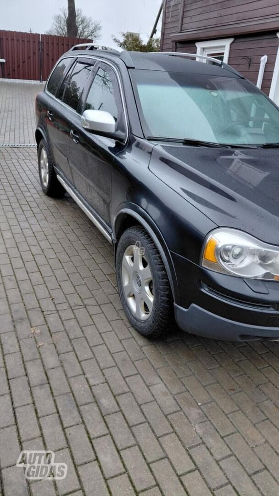 Black Volvo XC90 2008 in Zarasai, with an engine capacity of 2.40 L and mileage of 340 thousand km for 6000 €, photo 5 on AUTOMOTO.COM.LV