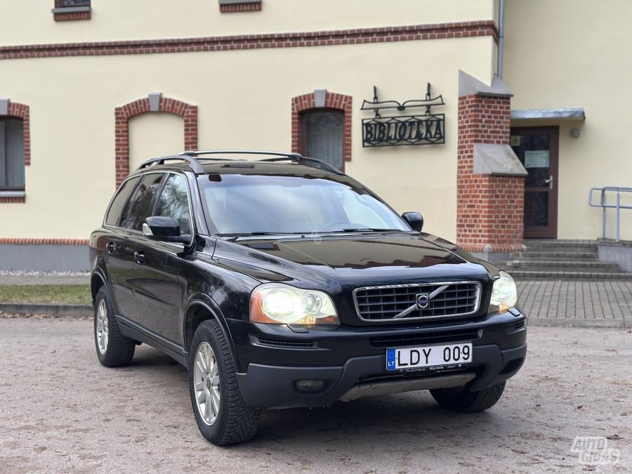 Black Volvo XC90 2008 in Klaipeda, with an engine capacity of 2.40 L and mileage of 300 thousand km for 4900 €, photo 2 on AUTOMOTO.COM.LV