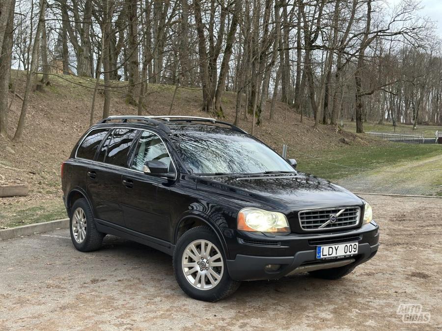 Black Volvo XC90 2008 in Klaipeda, with an engine capacity of 2.40 L and mileage of 300 thousand km for 4900 €, photo 7 on AUTOMOTO.COM.LV