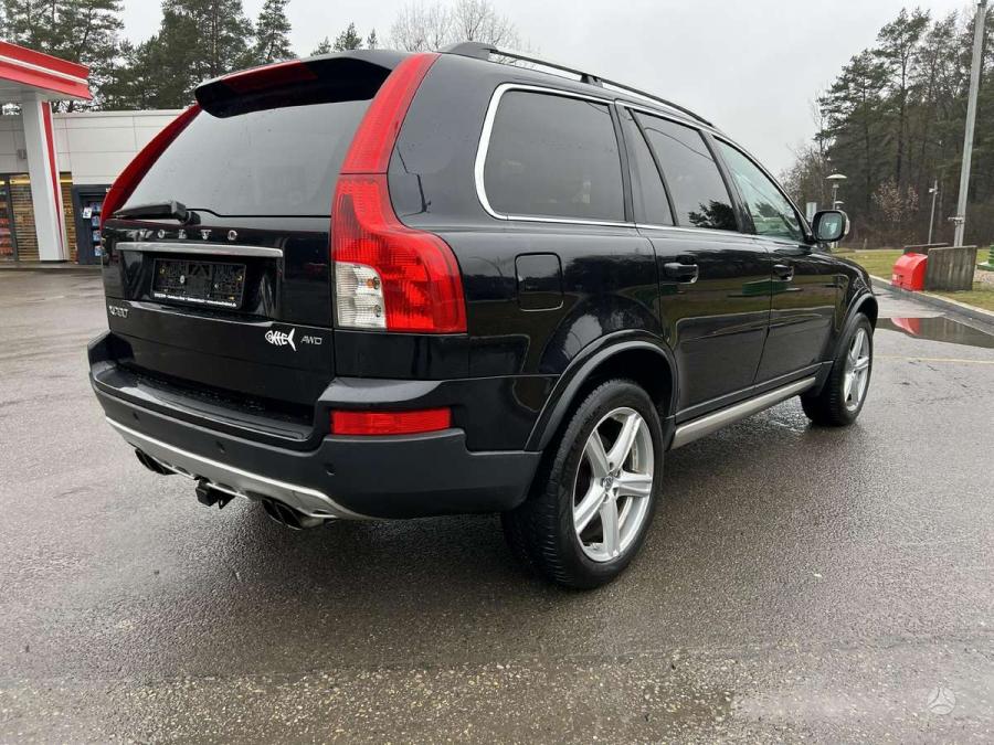 Melns Volvo XC90 2008 Viļņa, ar dzinēja tilpumu 2.40 L un nobraukumu 270 tūkst. km par 6700 €, foto 5 vietnē AUTOMOTO.COM.LV